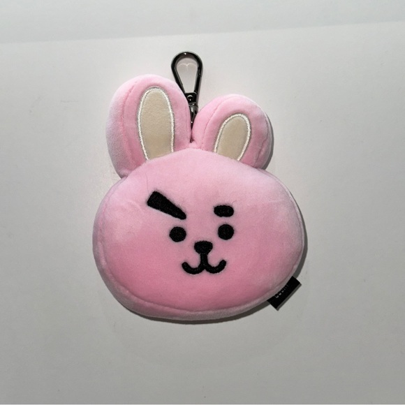 BT21 | Accessories | Bt2 Kooky Face Key Ring Like New Bts Accessories ...